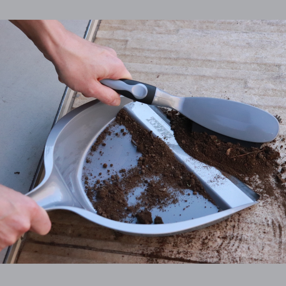 Janitorial Rubber Dustpan and Brush – Dilo Distributors Online Shop